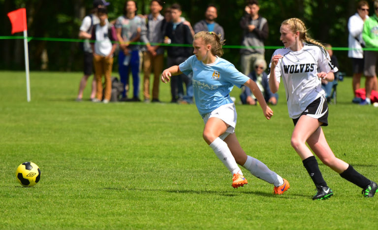 Carry on, Carihi: Tiny Tyees upset Oak Bay en route to BC tourney ...