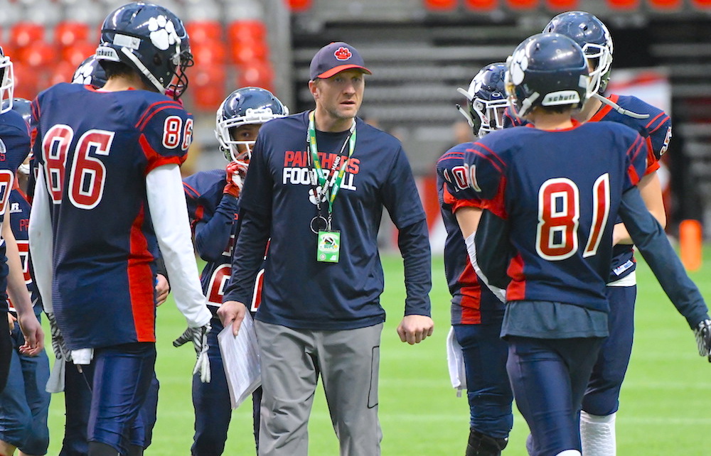 No. 1 Vernon lives up to its billing, AA favourites top first ranked ...