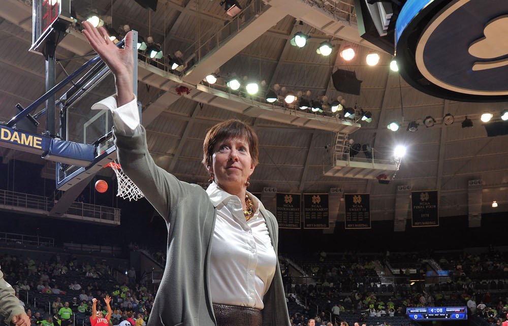 As No. 1, defending NCAA champ Notre Dame preps for Vancouver Showcase ...