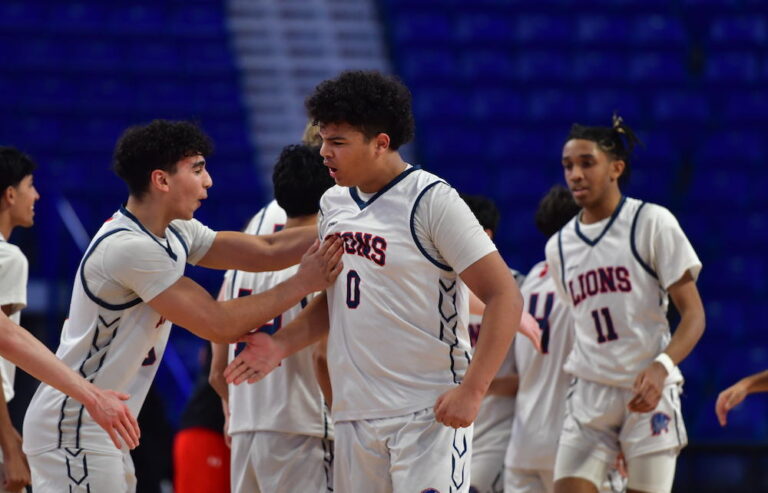 4A Boys: On a night when ‘O’ boards were gold, Yale’s Nylan Roberts ...