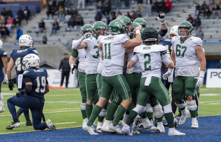 Late rally by Saskatchewan stuns UBC 38-33 in opening playoff round ...