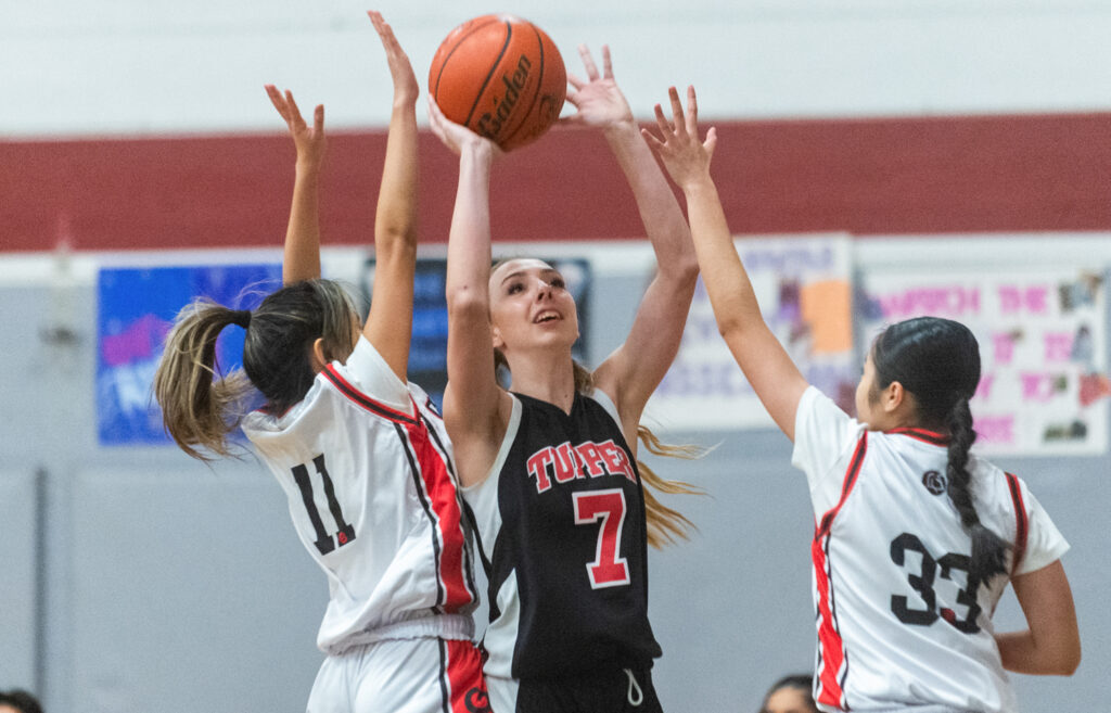 HENRICKSON_Taya – Varsity Letters