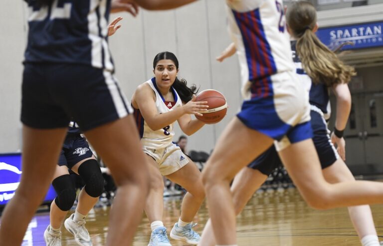 Leila Mostachfi – Varsity Letters